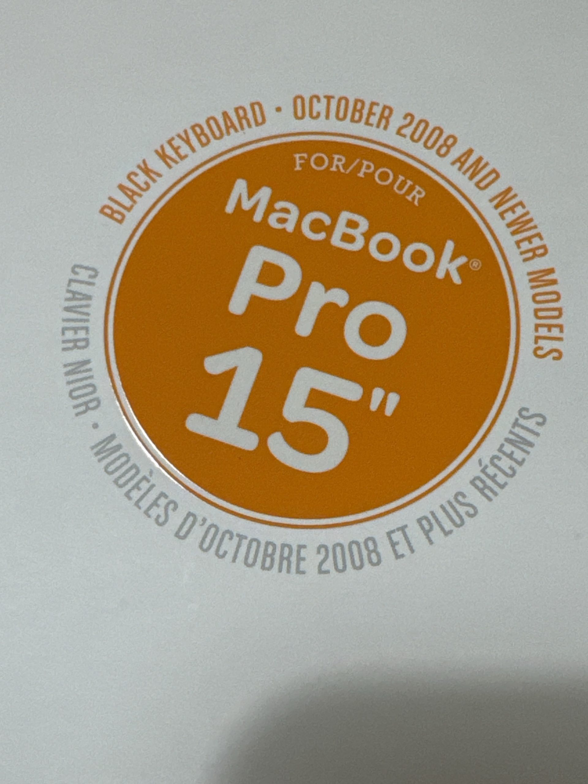 MacBook Pro 15" Aluminum SeeThru Satin Clementine | Mac-Ave