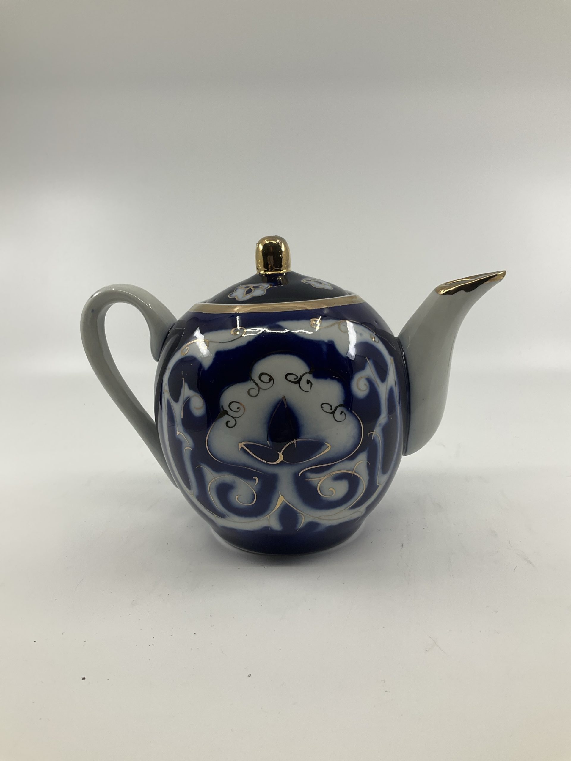 Vintage Uzbek Porcelain Hand Painted Cobalt Blue & White w/ Gold Teapot ...