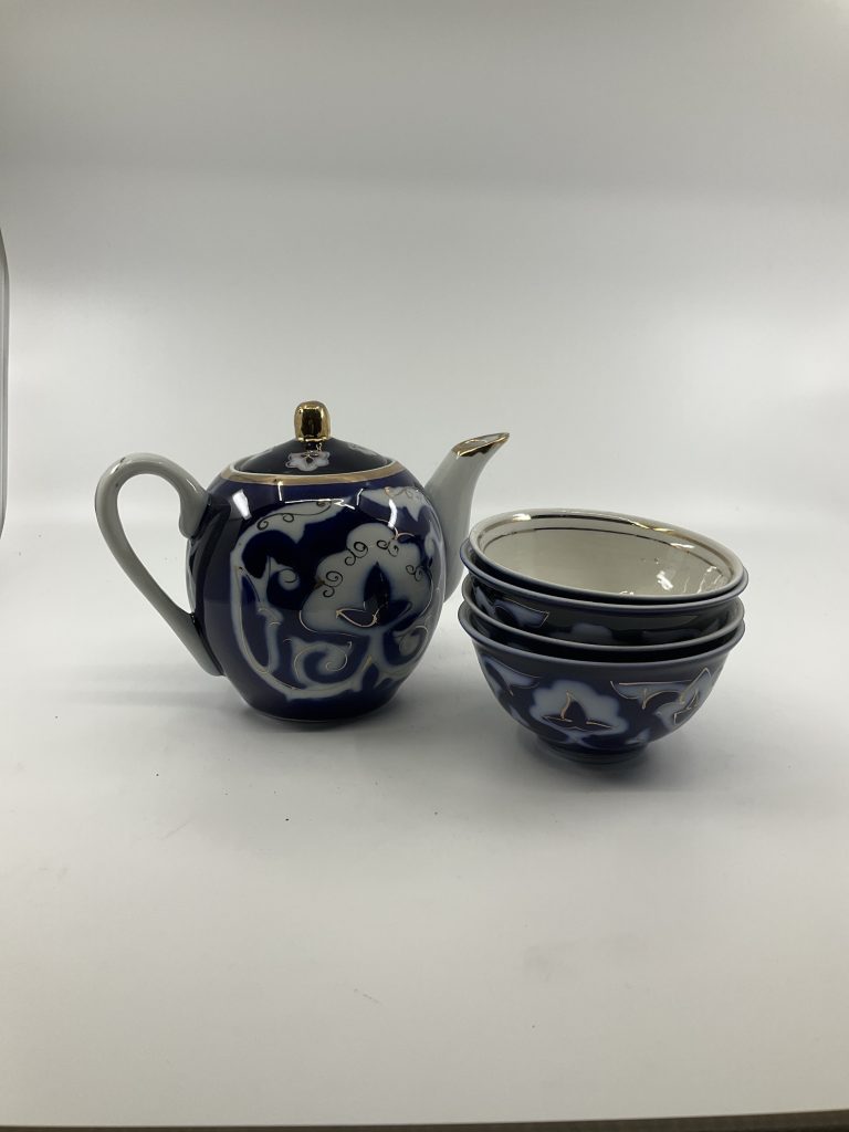 Vintage Uzbek Porcelain Hand Painted Cobalt Blue & White w/ Gold Teapot ...